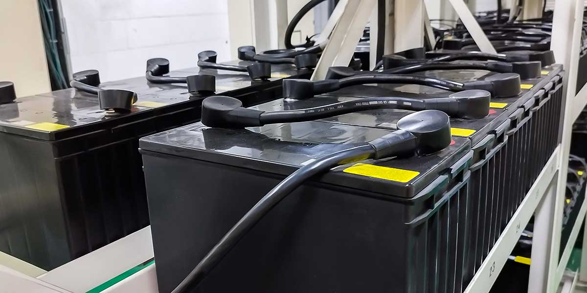 Comparing Lithium-Ion vs VRLA Batteries for UPS Systems